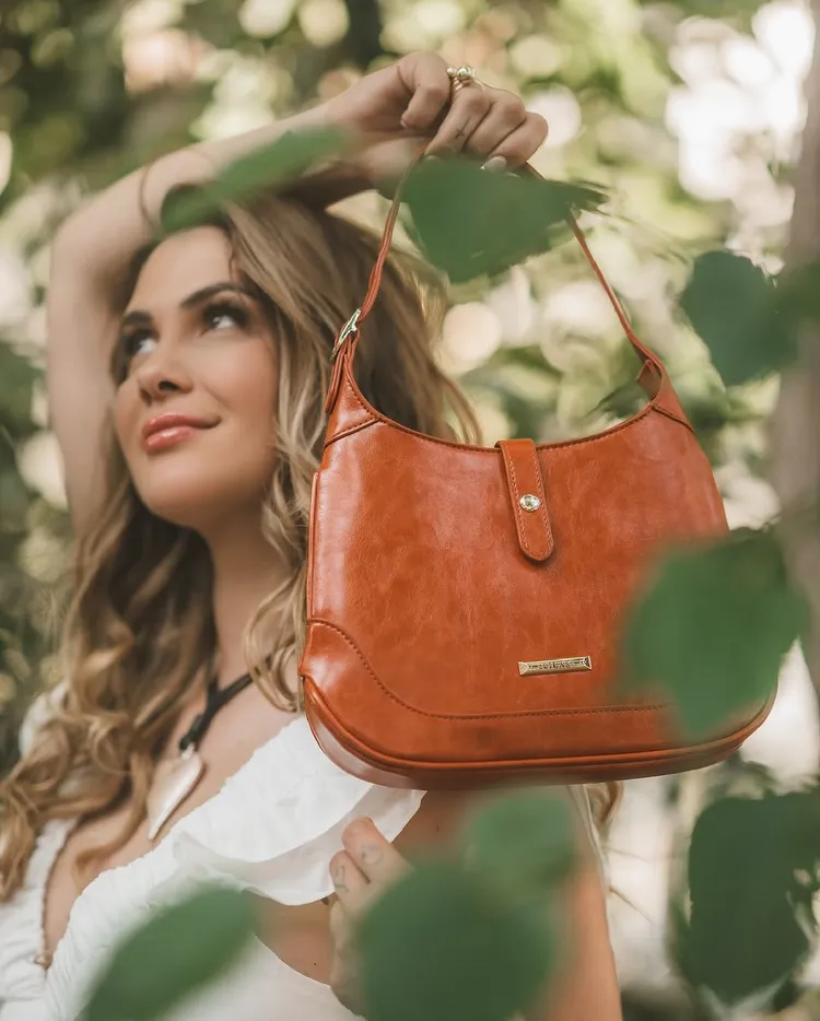 Laura Prieto lanzó línea de carteras pese a un duro quiebre amoroso ...